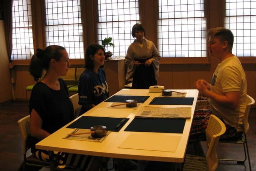 Tokyo 5hr Private Guided Tour & Calligraphy Experience - Exploring Tokyo with a Private Guide