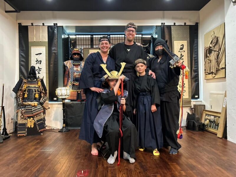 Tokyo: 60-min Samurai Hands-on Seminar for History Lovers - Instruction and Expertise