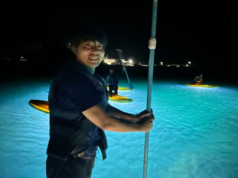 Tokyo: 84 (Hàshí) Video Game Cafe Tour - Exclusive Game Memorabilia