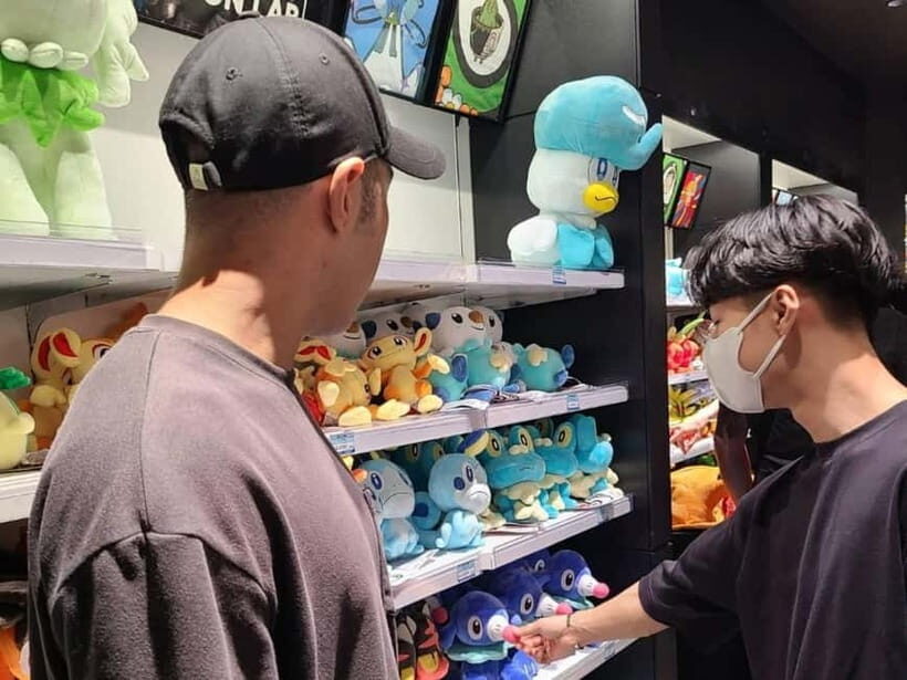 Tokyo: Anime, Manga and capsule toy Tour in Shibuya - Key Points