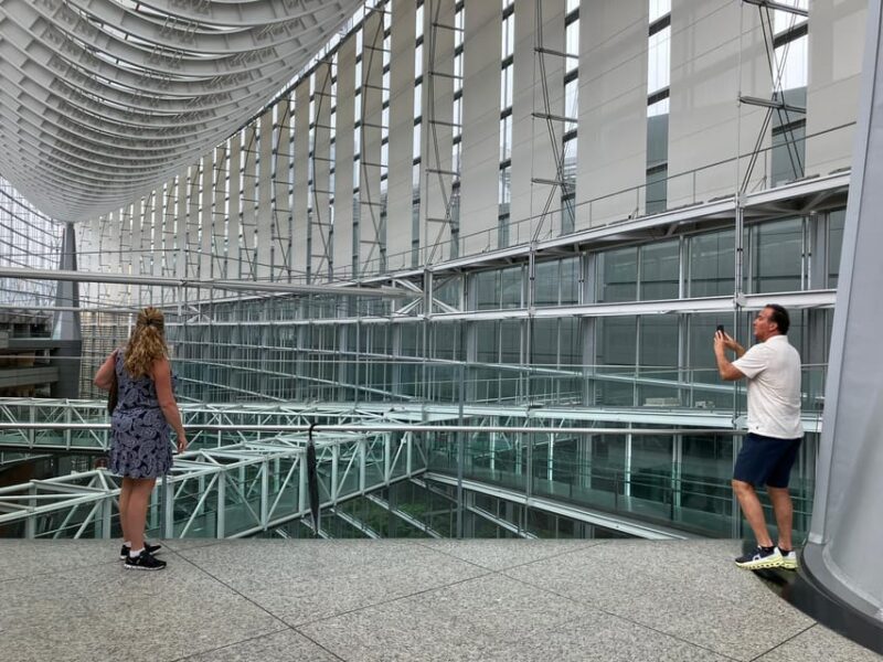 Tokyo: Architectural Highlights Guided Tour - Wandering Through Omotesando, Harajuku, and Shibuya