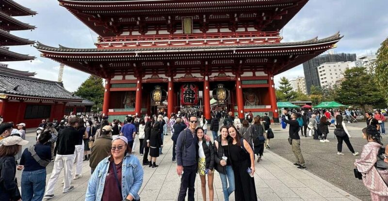 Tokyo Asakusa & Senso-Ji Walking Tour With a Guide - Discovering the Sensō-ji Temple