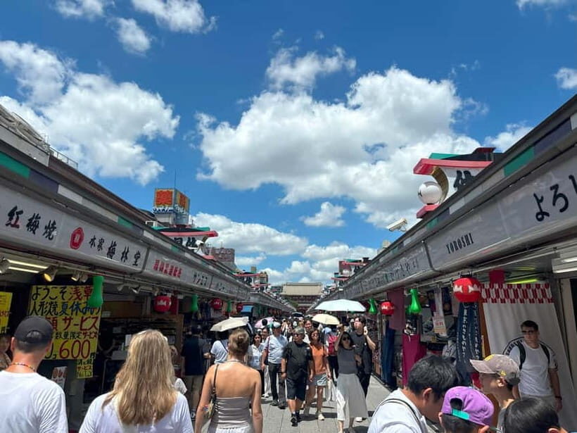 Tokyo: Asakusa Walking Tour with Sensoji Temple - What Past Participants Say