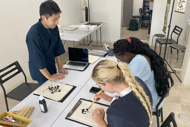 Tokyo: Calligraphy and Kakejiku (Hanging Scroll) Workshop - Key Points