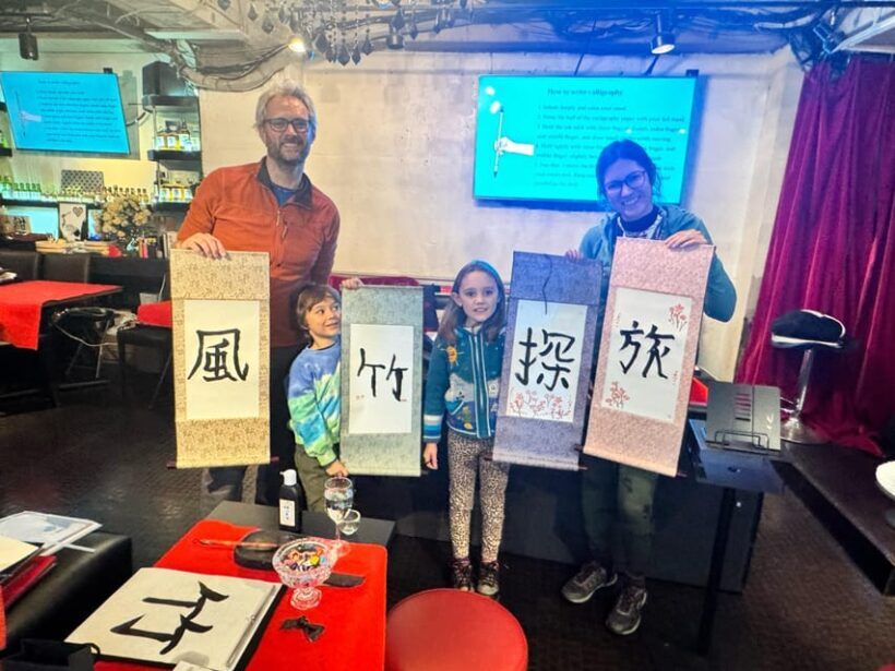 Tokyo: Calligraphy on Kanji Fan & Scroll with Drink - An In-Depth Look at the Calligraphy Workshop