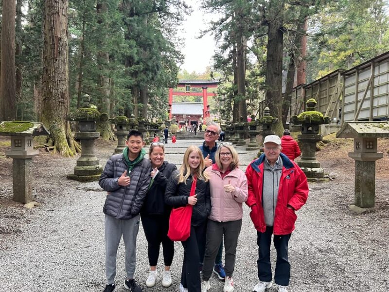 Tokyo: City of Lights Private Tour Visit Best Attractions - Key Points