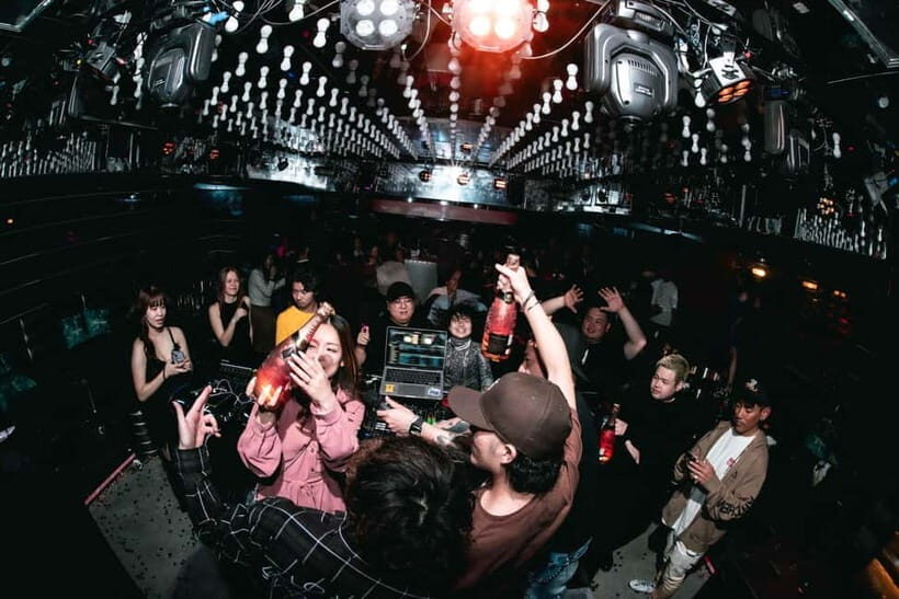 Tokyo: Cross Roppongi Karaoke Nightclub Ticket (For Foreign) - An Inside Look at Cross Roppongi Karaoke Nightclub
