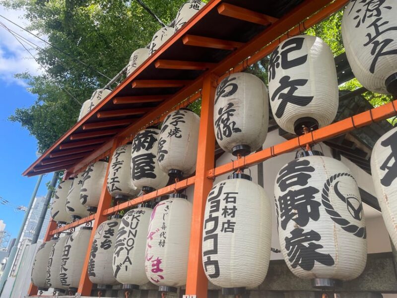 Tokyo: Enjoy Street Food and Food Culture at Tsukiji Market - Exploring Tsukiji Hongan-ji