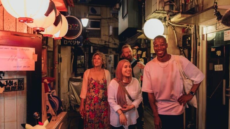 Tokyo: Enjoy Tokyos Nightlife in Shinjuku - Omoide Yokocho: Strolling and Food Tasting