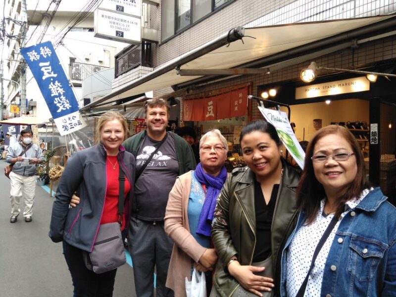 Tokyo: Food and Culture Private Guided Tour - Browsing Kappabashi Street for Cooking Tools