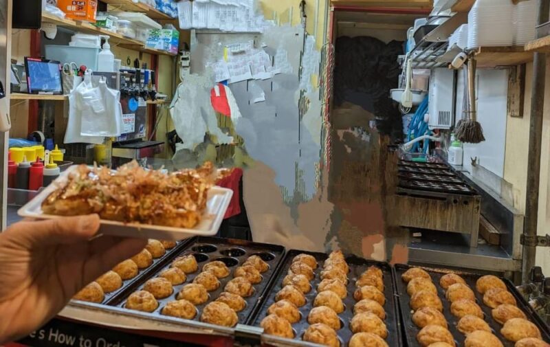Tokyo: Food Tour in Uenos Ameyoko Market - Local Eateries and Delicacies