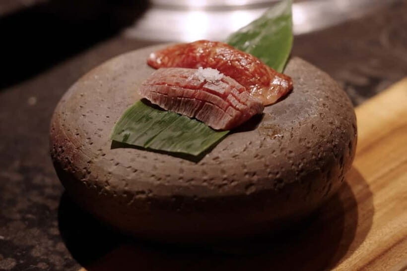 Tokyo: Ginza Omakase Omi vs. Kobe Beef with Concierge - Key Points
