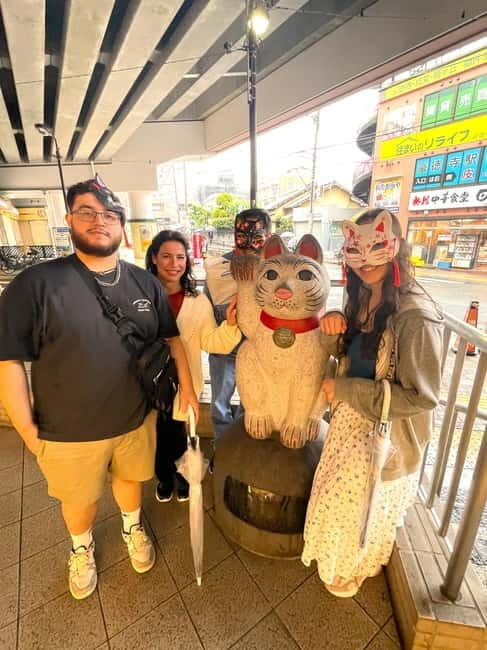 Tokyo: Gotokuji Cat Temple, Shinjuku Cat Cafe & 3D Cat Tour - Who Should Consider This Tour?