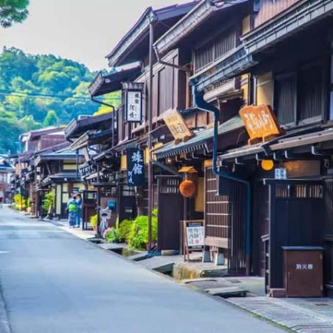 Tokyo: Hida Takayama & Shirakawa-go Day Trip with Guide - Discover Japan’s Hidden Alpine Gems: Hida Takayama & Shirakawa-go Day Trip with Guide