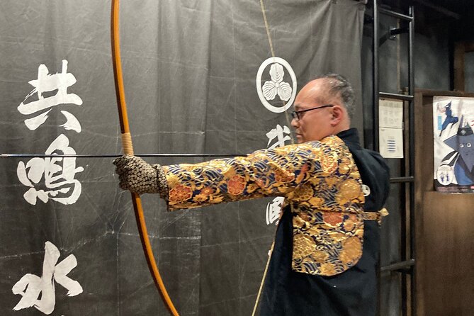 Tokyo: High-Class Samurai and Armor Experience, 90 Min. - Preparing for the Experience