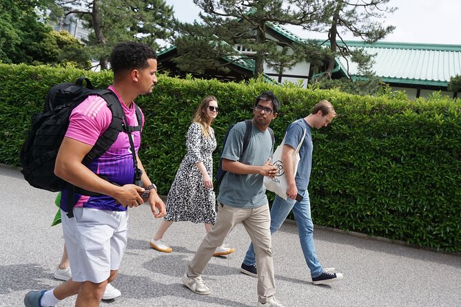 Tokyo: Imperial Palace Shogun Historical Walking Tour - Key Points