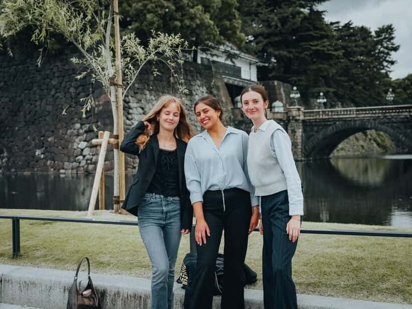 Tokyo Imperial Palace Walking Tour with Expert Guide - The Value of a Guided Walk