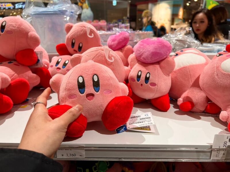 Tokyo: Japanese Anime Stores With Ramen Lunch in Shibuya - Exploring Anime and Manga Culture