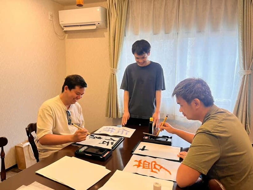 Tokyo: Japanese Calligraphy Lesson with Skilled Instructor - A Close Look at the Calligraphy Class in Tokyo