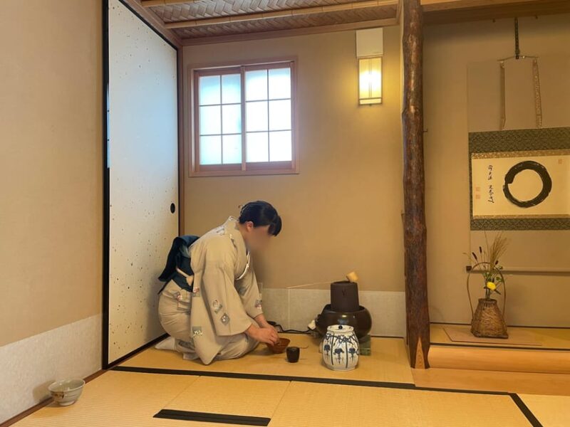 Tokyo: Japanese Sweets Making Experience - Visiting Yanaka Cemetery