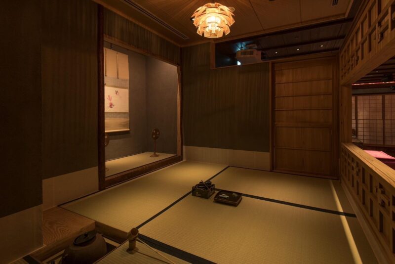 Tokyo: Japanese Traditional Performing Arts Show With Dinner - Japanese Performing Arts: Kagura and Nihon-buyo