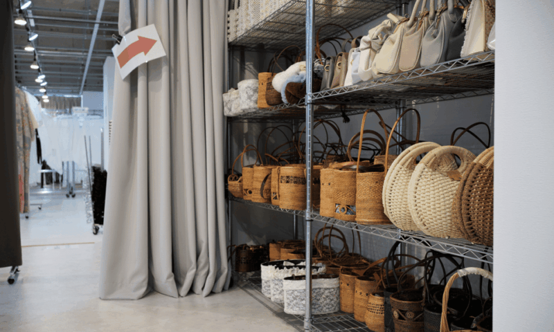 Tokyo : Kimono Rental in Asakusa Provided by RikaWafuku - Kimono Selection and Customization