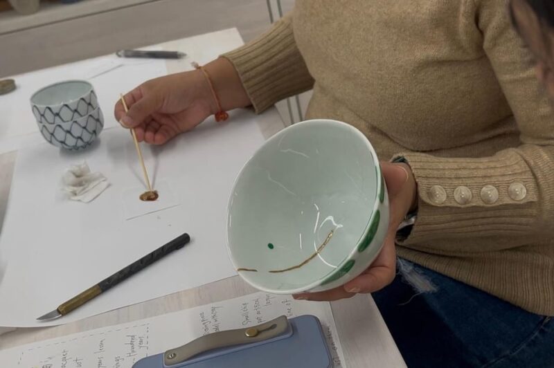 Tokyo: Kintsugi Workshop to Learn the Art of Golden Joinery - Accessibility and Inclusive Approach