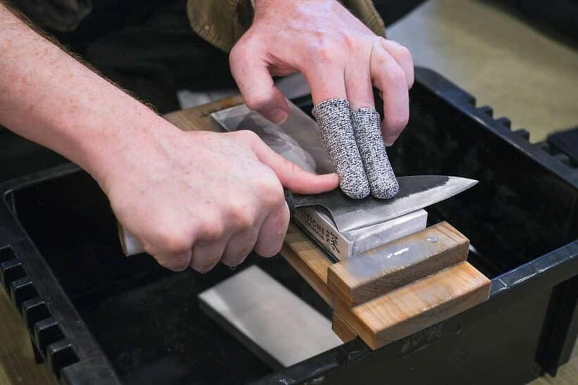 Tokyo: Knife Making Workshop (Sharpening, Engraving) - A Closer Look at the Experience