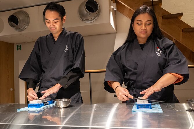Tokyo Learn Keen Japanese Knife and Sashimi Cooking Class - Private Transportation and Tour Guide