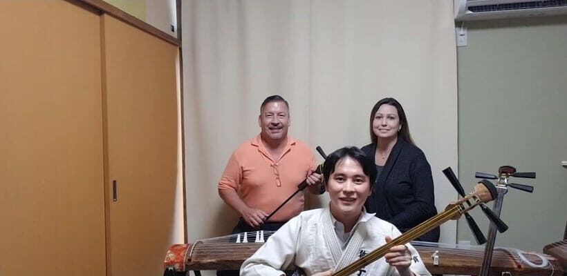Tokyo: Learn to play traditonal songs on Tsugaru Shamisen - What is the Tsugaru Shamisen and Why is it Special?