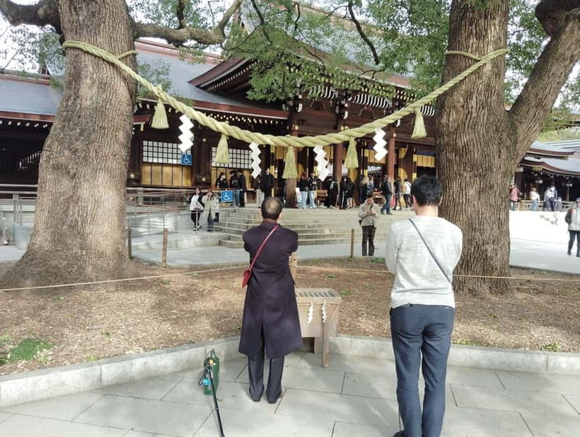 Tokyo: Meiji Jingu Shrine & Inner Garden Guided Tour (2h) - A Closer Look at the Tour Experience