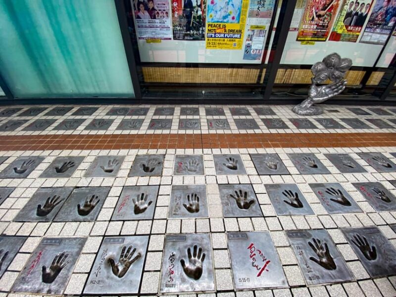 Tokyo: Meiji Shrine, Imperial Palace and Senso-ji Bus Tour - Meiji Shrine: A Serene Sanctuary