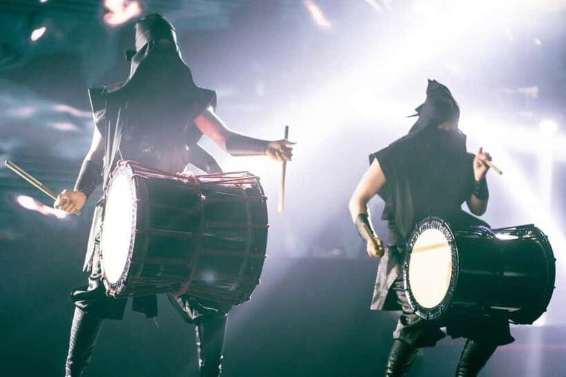 Tokyo: Modern Ninja + Kabuki Show & Bar Hopping in Shinjuku - An In-Depth Look at the Experience