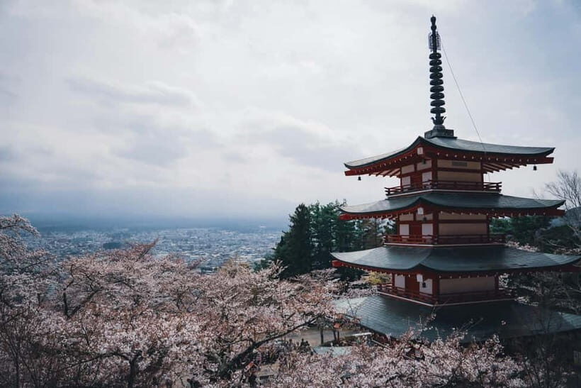 Tokyo: Mount Fuji and Lake Kawaguchi Tour with Pickup - Key Points