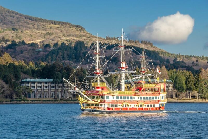 Tokyo: Mt.Fuji, Hakone & Open-Air Musuem or Oshino Hakkai - Included Services