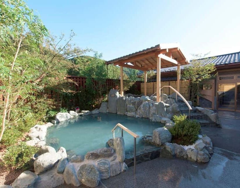 Tokyo: Mt Takao Tour with Ramen and Tattoo-Okay Hot Spring - Relaxation at the Tattoo-Friendly Hot Spring