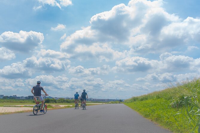 Tokyo Non-Touristy Local Private E-Bike Cycling Tour From Asakusa - Highlighting the Asakusa Neighborhood
