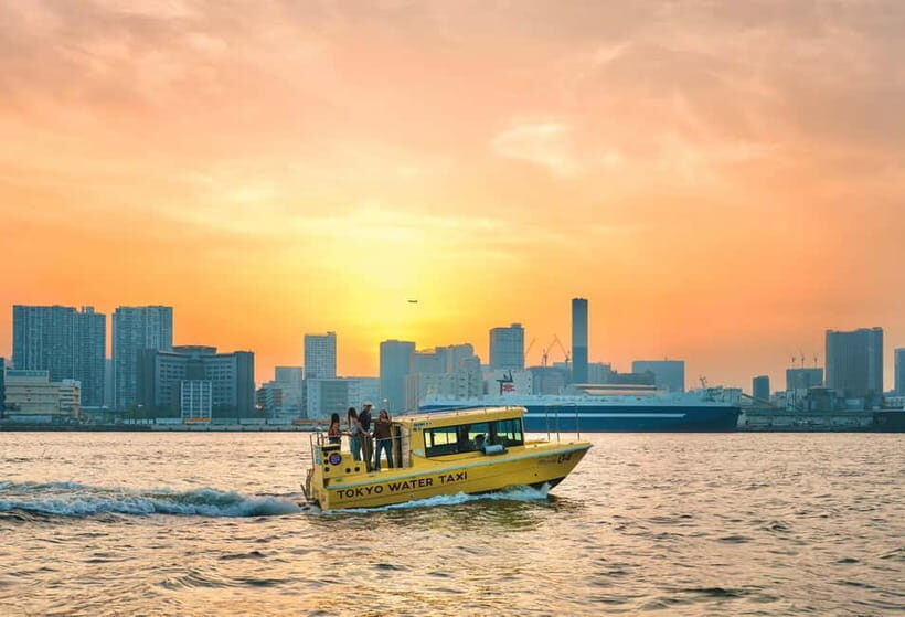 Tokyo: Panoramic Sunset Bay Cruise with Local Guide - Key Points
