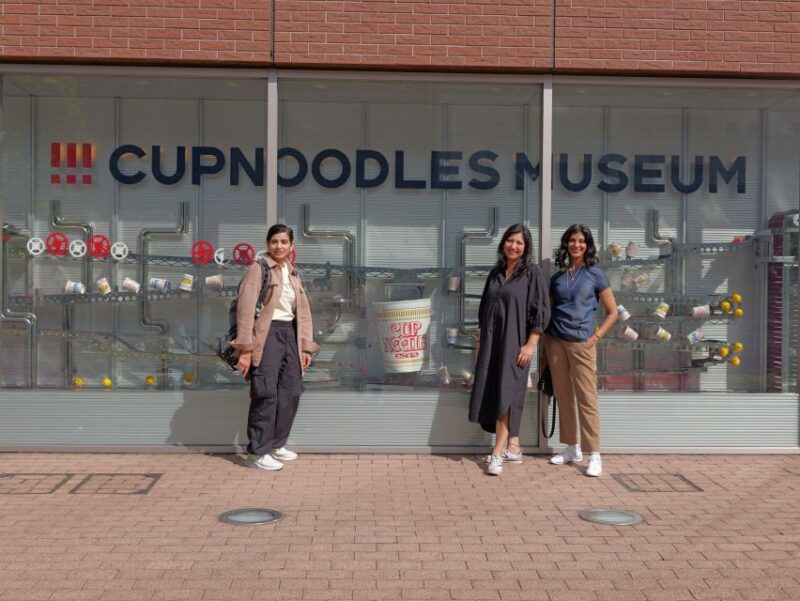 Tokyo: Private Custom Walking Tour With Local Guide - Discovering Tokyos Highlights