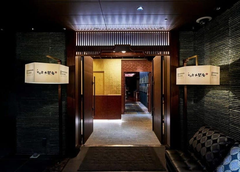 Tokyo: Private Tour and Traditional Performance with Dinner - A Closer Look: What to Expect