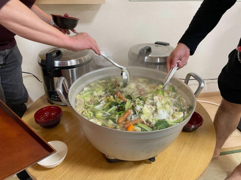 Tokyo: Real Sumo Morning Practice Tour at Yokozuna Stable - Getting to the Stable