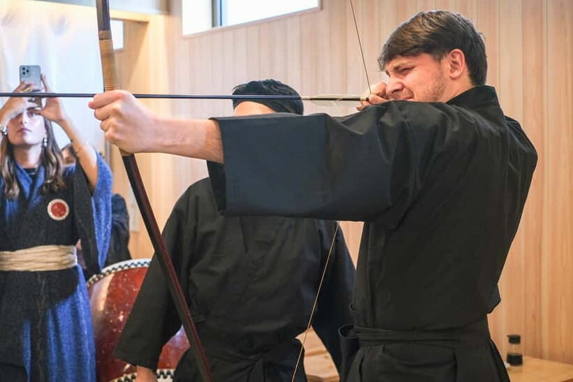 Tokyo Samurai Experience: Kyudo (Archery) and Swordsmanship - Key Points