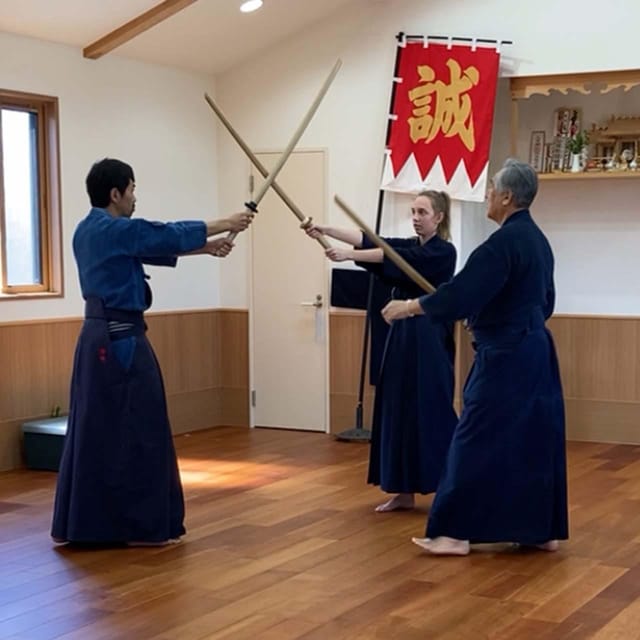 Tokyo: Samurai Sword Academy in the Hometown of Last Samurai - Included Equipment and Attire