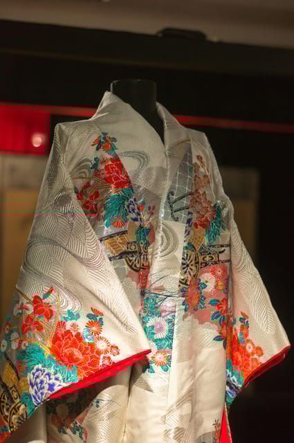 Tokyo: Sensoji Temple Tour With Kimono Rental - Cultural Immersion in Asakusa