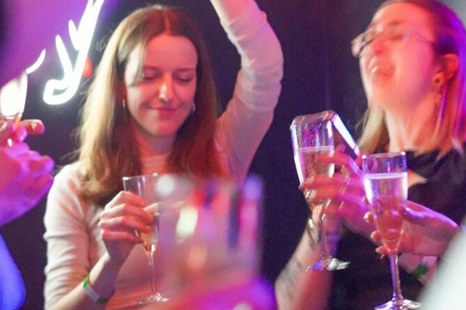 Tokyo Shibuya Club Hopping Tour With Japanese College Students - What to Expect on the Tour