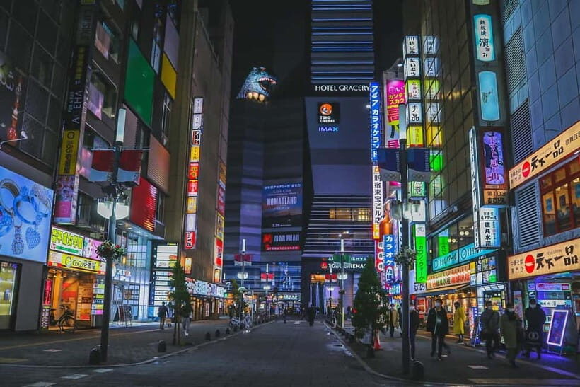 Tokyo: Shinjuku Backstreets Night Walking Tour - Key Points