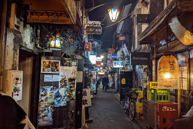 Tokyo: Shinjuku Golden Gai Bar Hopping That Only Locals Know - Gratuities and Appreciation for the Local Bartenders