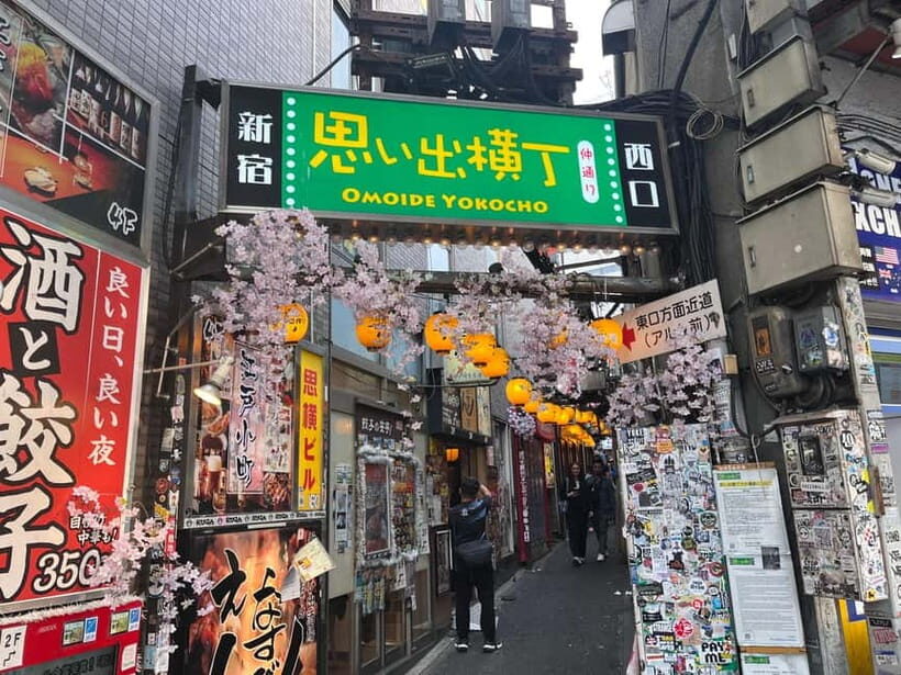 Tokyo: Shinjuku Guys' Night Out Tour (Eat, Drink, & Mingle) - FAQs