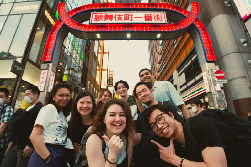 Tokyo: Shinjuku Izakaya and Golden Gai Bar Hopping Tour - Detailed Itinerary