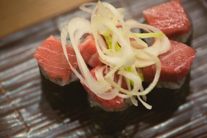 Tokyo: Shinjuku Izakaya and Golden Gai Bar Hopping Tour - Booking and Reservation Details